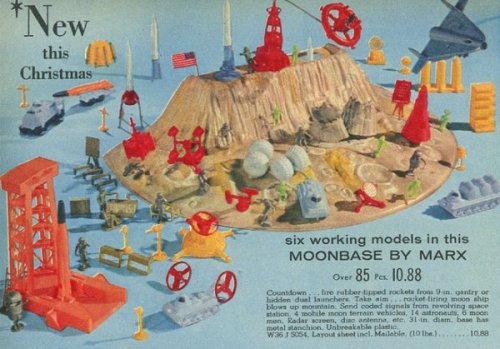 Louis Marx Play Sets: Dinosaurs, Romans, Spacemen, Lend Me Your Ears ...